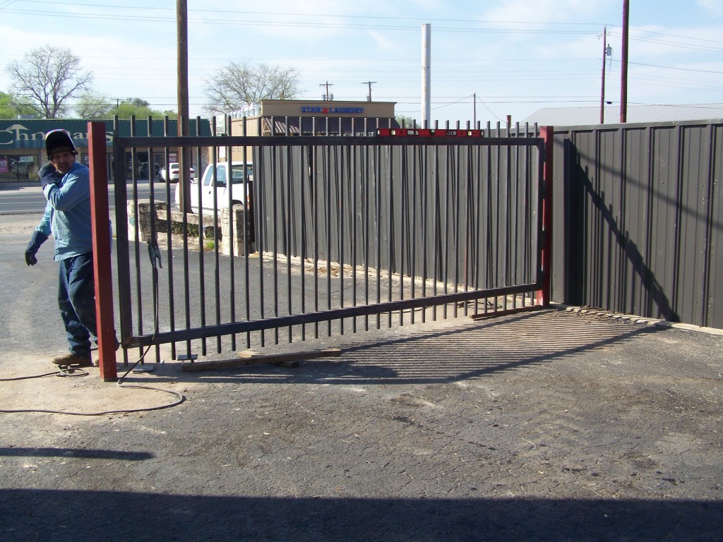 Custom Industrial Commercial Steel Gate - Carport Patio Covers Awnings ...